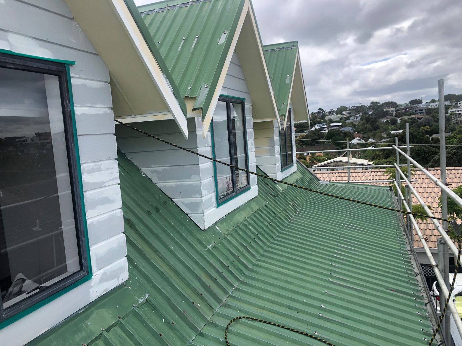 The Appeal of Blue & Alternative Roof Colors